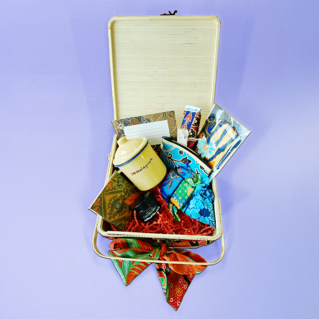 Malaysia Batik gift souvenir – Apprecious